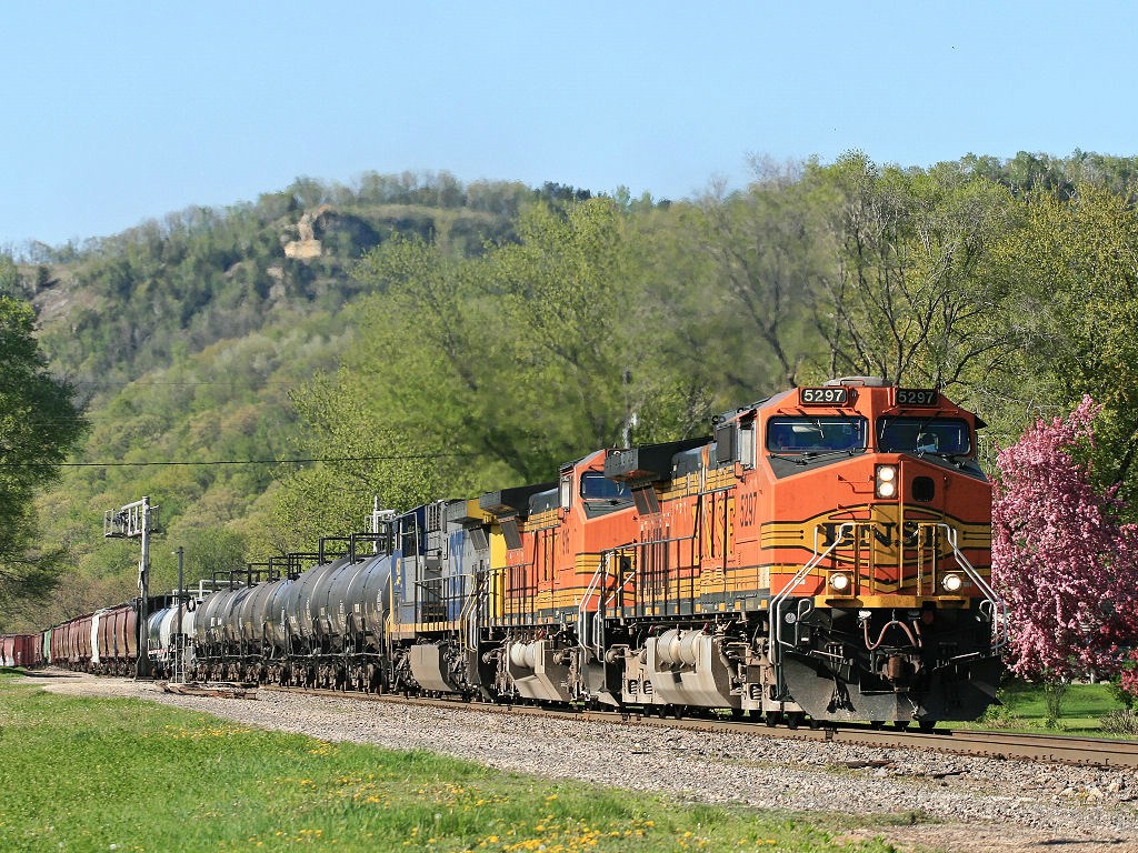BNSF 5297